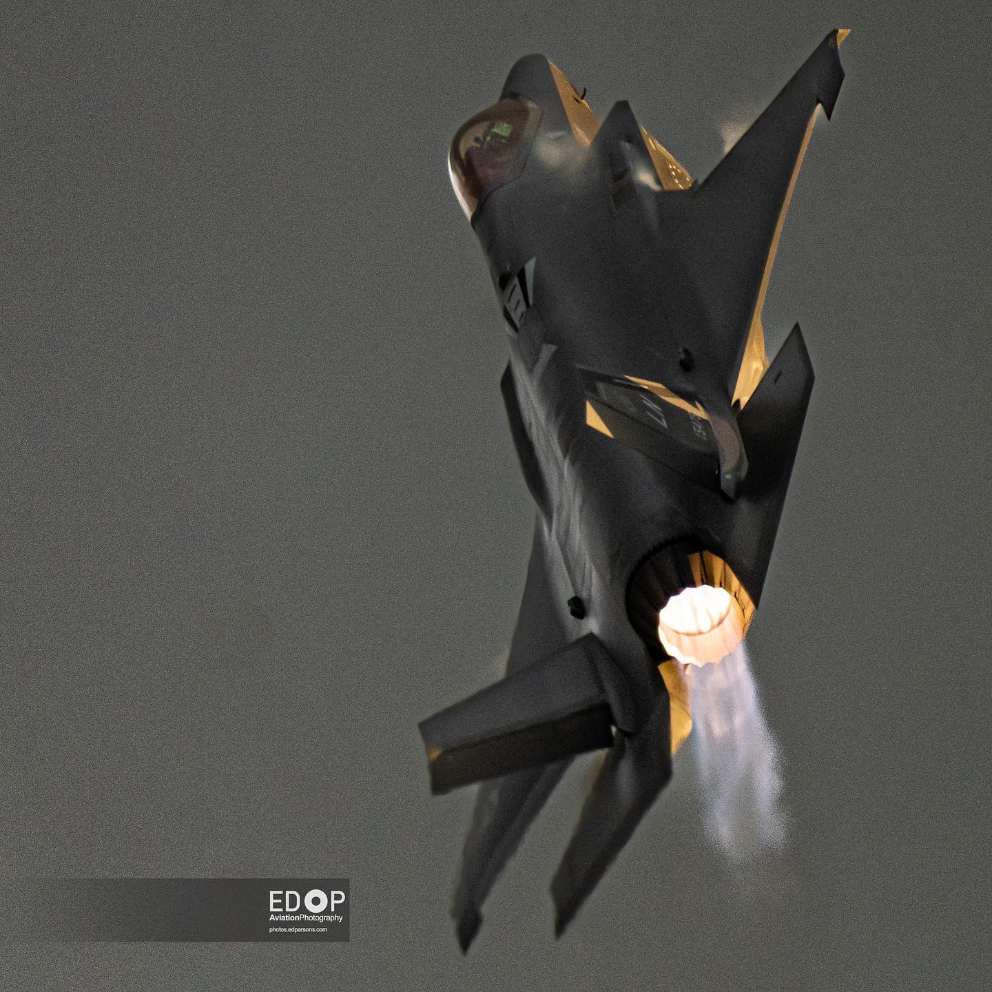 dusk-lightning – edparsons.com